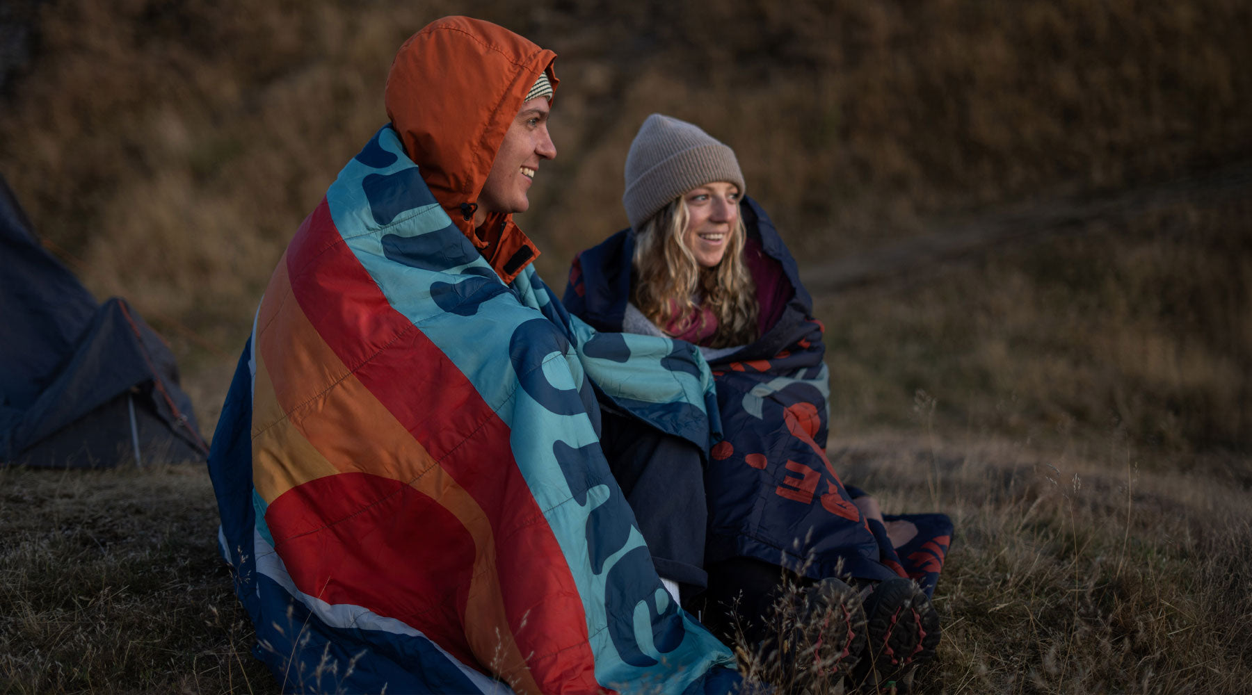 Camp Blankets & Sit Mats | Lifeventure – Lifesystems