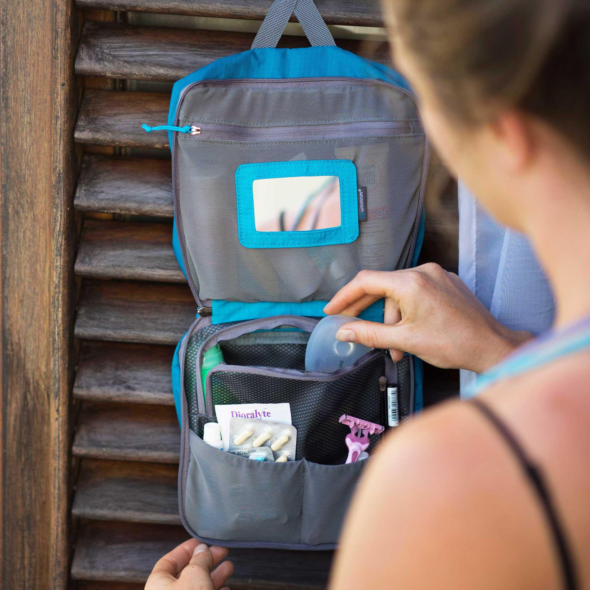 Large Travel Wash Bag | Large Hanging Wash Bag | Lifesystems